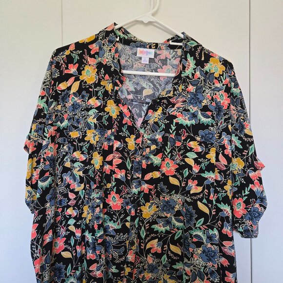 LuLaRoe | Tops | Lularoe Amy Size L | Poshmark
